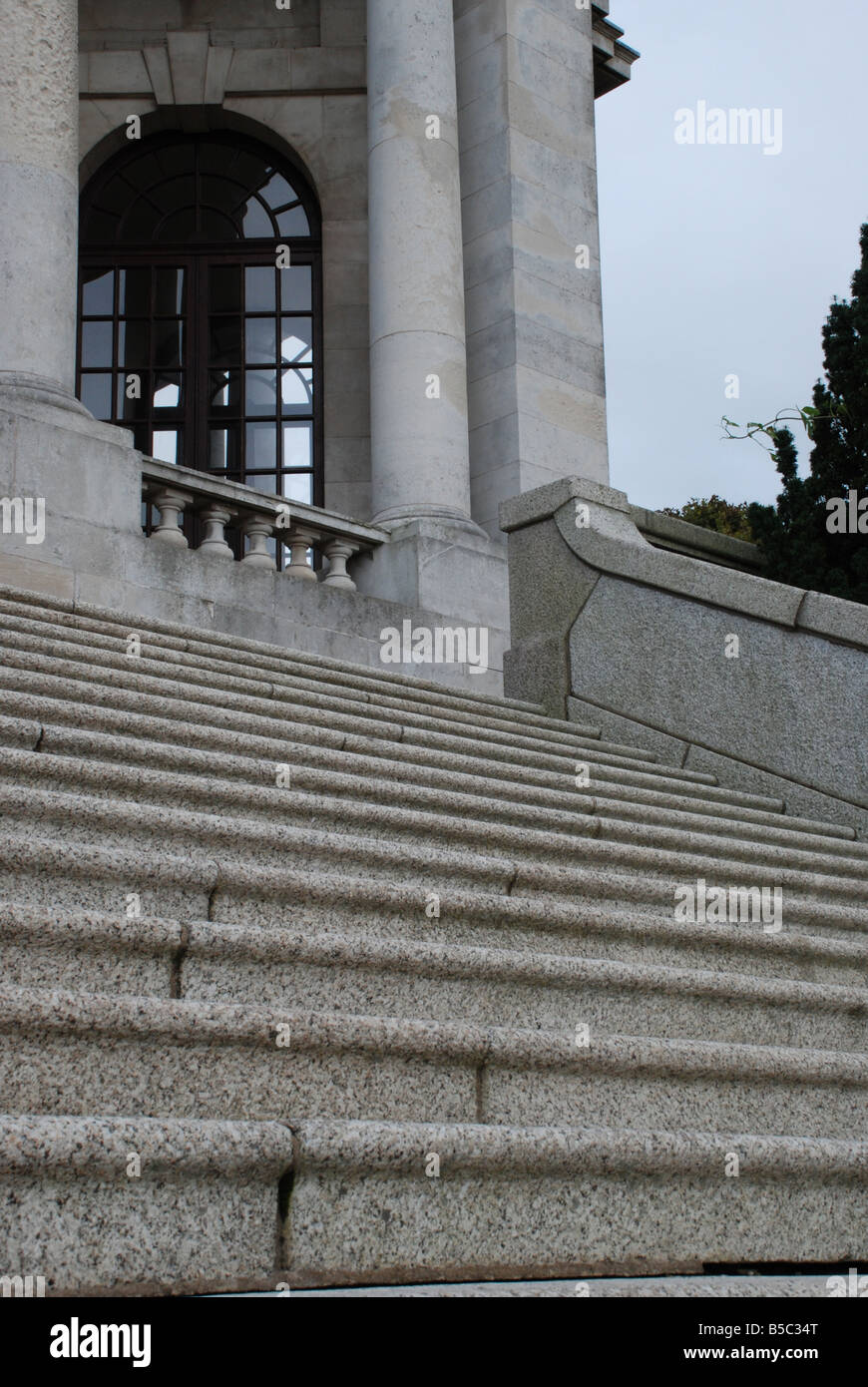 Memorial steps hi-res stock photography and images - Alamy