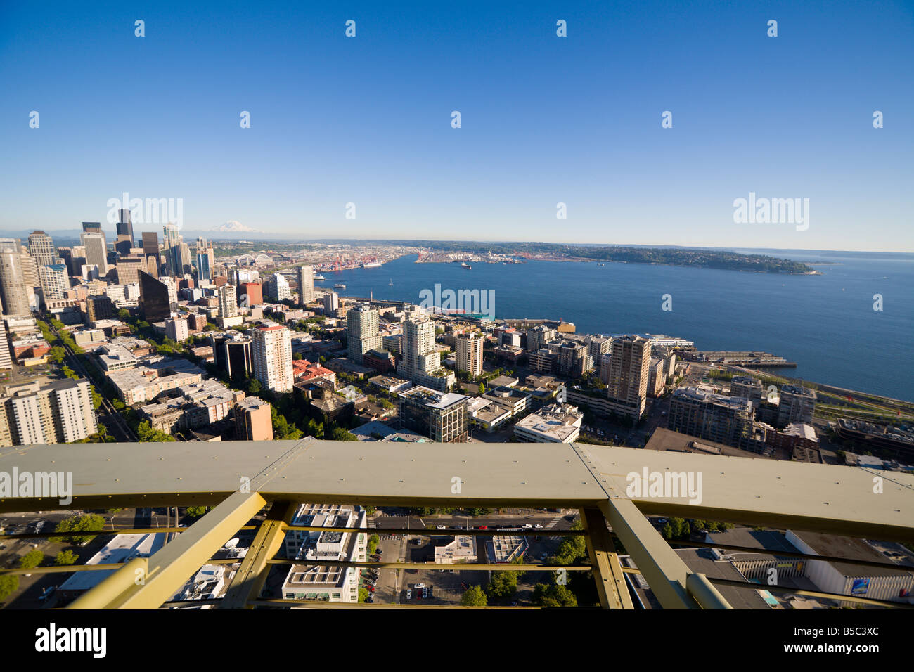 Aerial view of the Waterfront and downtown Seattle, Washington from the ...