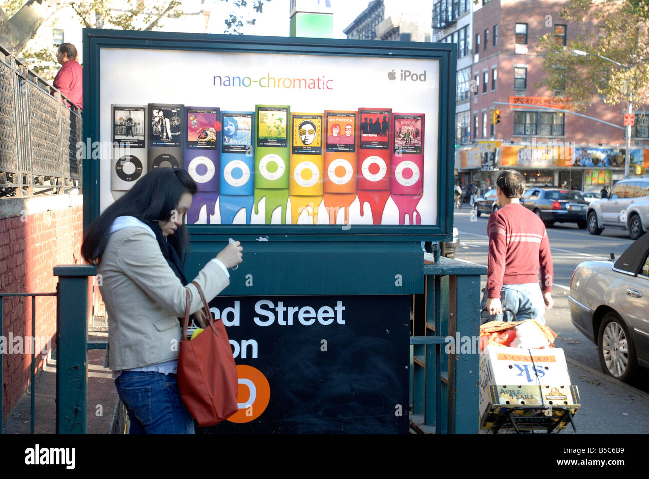 Billboard advertising apple hi-res stock photography and images - Alamy