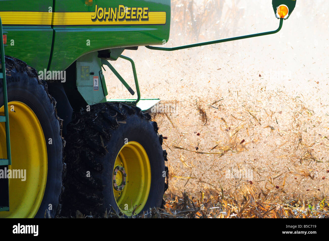 John Deere combine harvesting corn in Illinois, USA Stock Photo - Alamy