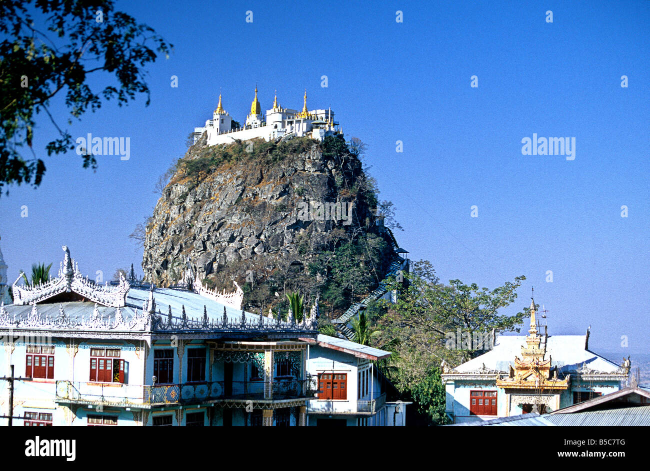Mount popa mae wunna hi-res stock photography and images - Alamy