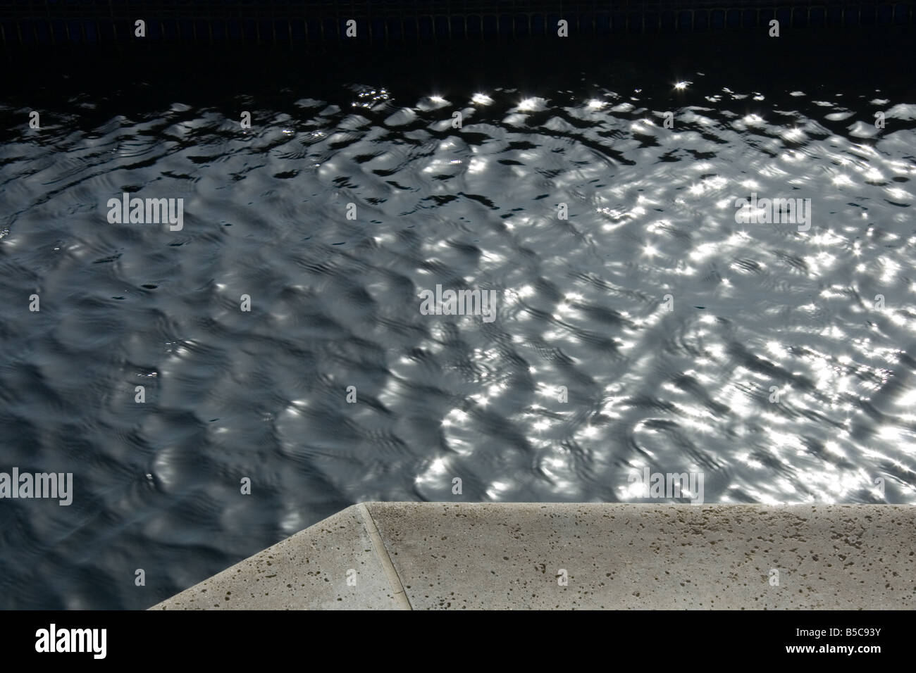 Graphic pool forms hi-res stock photography and images - Alamy