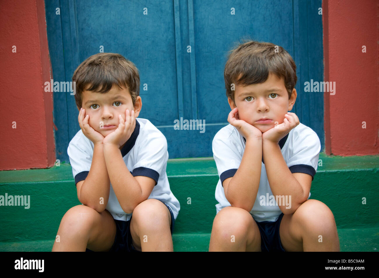 Twins school hi-res stock photography and images - Alamy