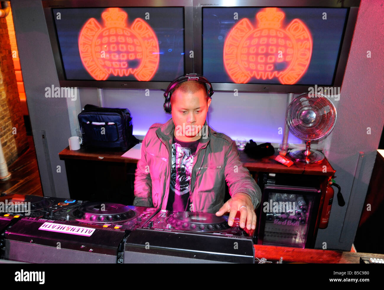 Famous Dj London