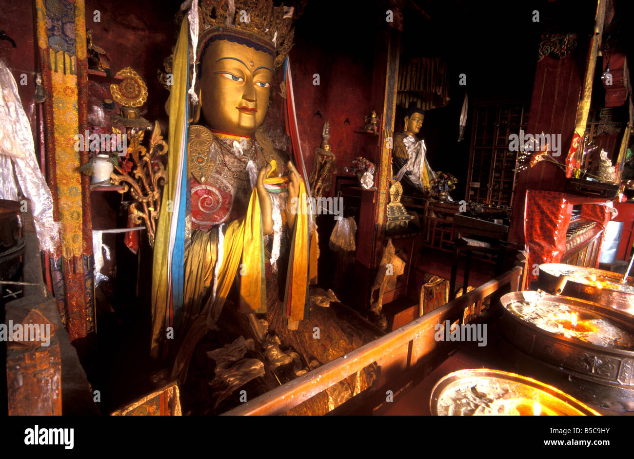 miwang jampa statue jampa lhakhang chapel lhasa tibet Stock Photo - Alamy