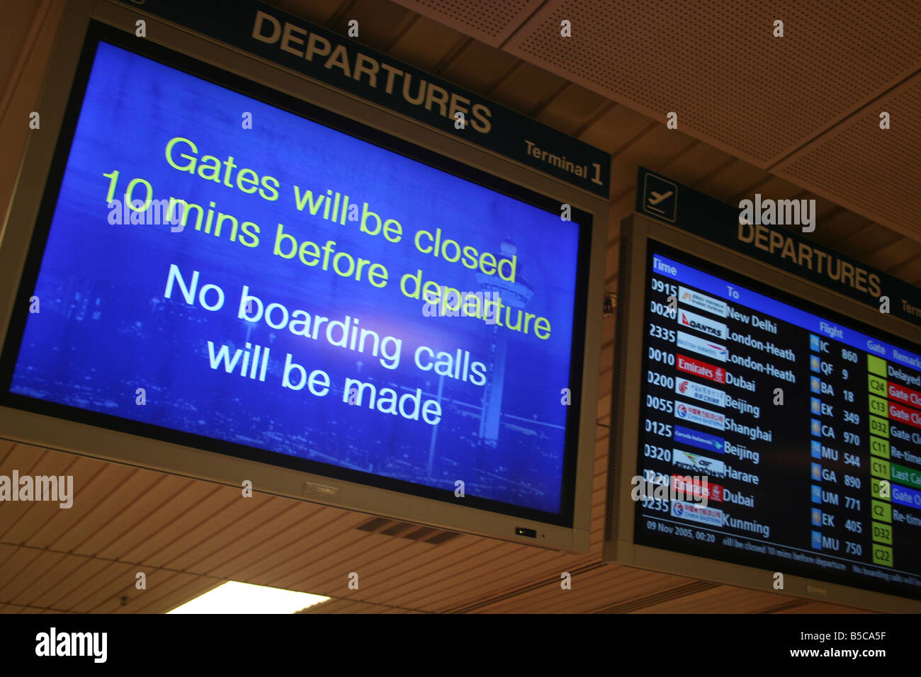 Changi Airport Security screen Singapore Aviation Stock Photo - Alamy