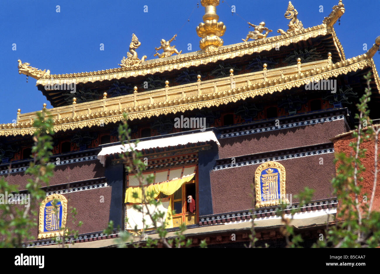 tashilhunpo monastery shigatse tibet Stock Photo - Alamy