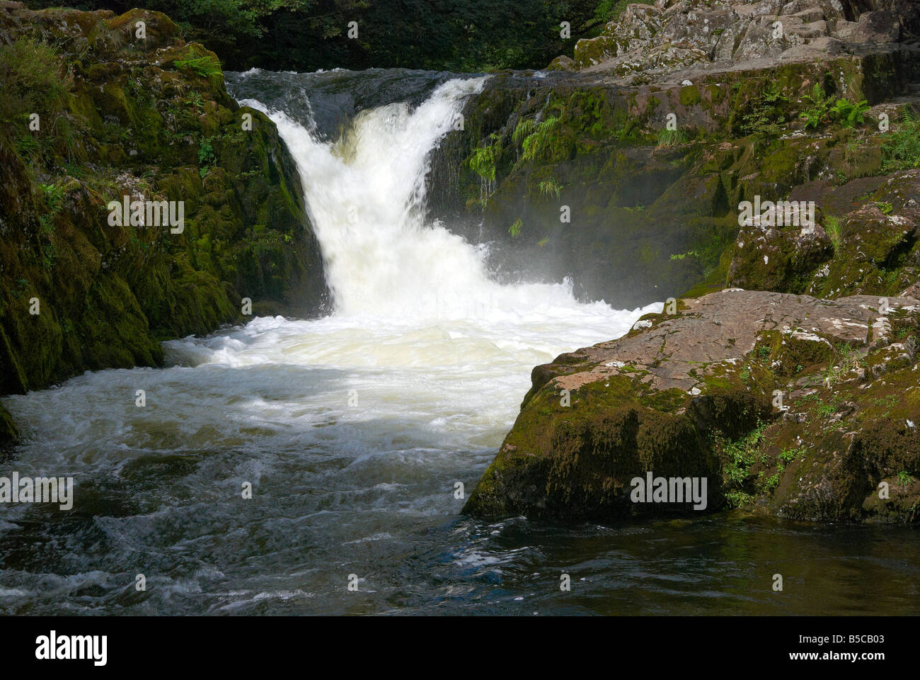 Waterfall english lake district hi-res stock photography and images - Alamy
