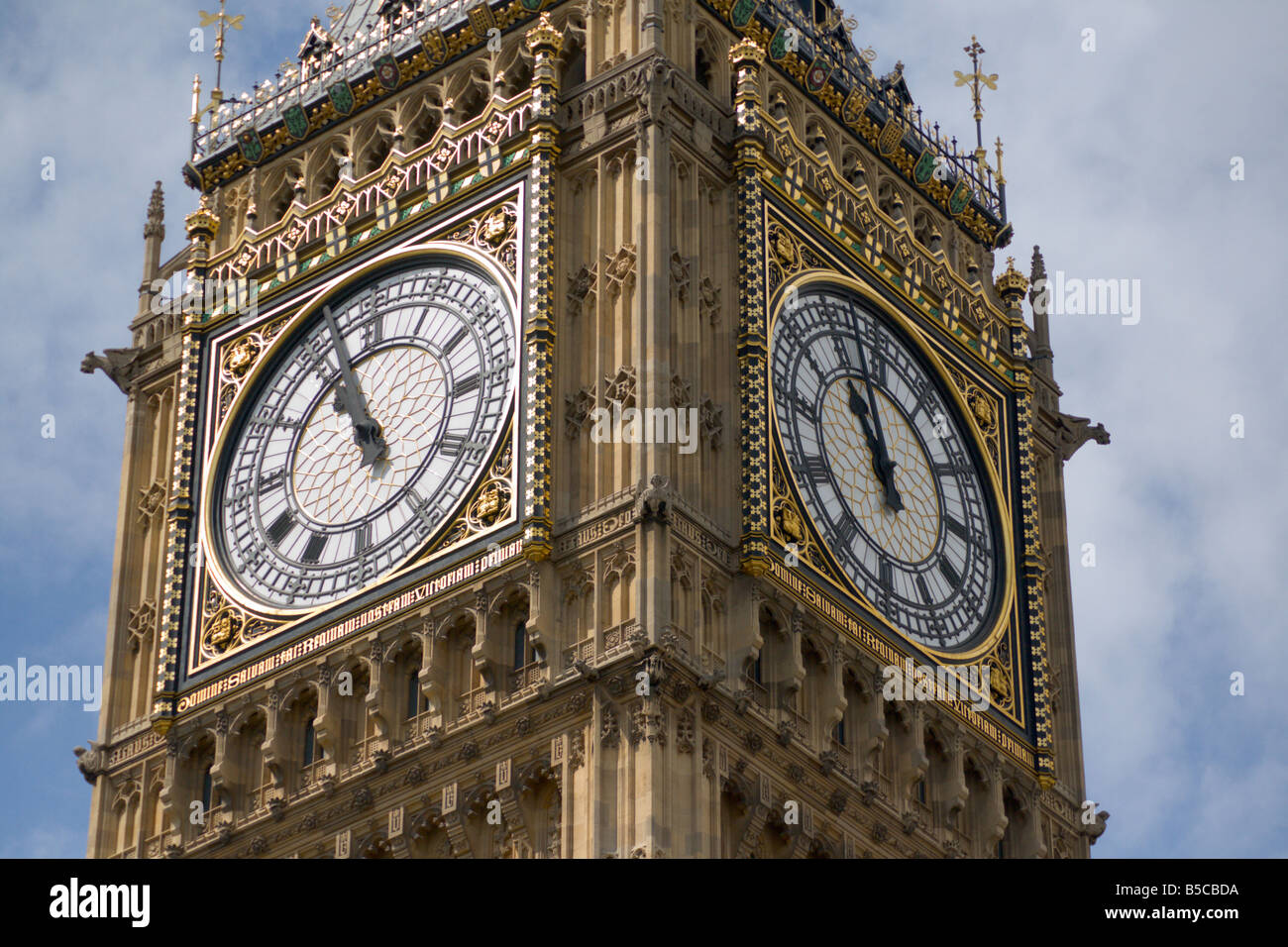 Two clock faces hi-res stock photography and images - Alamy