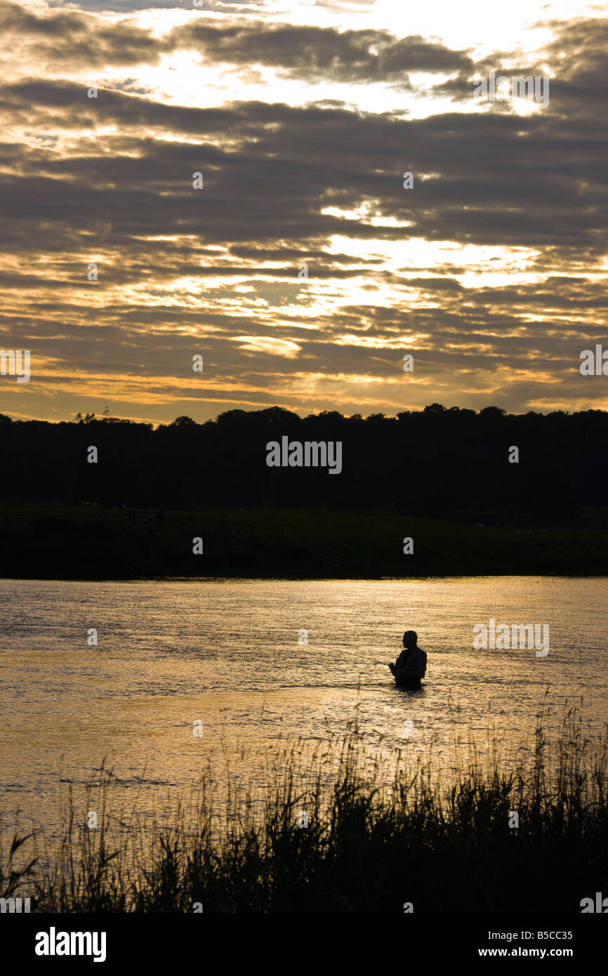 Kelso salmon fisher hi-res stock photography and images - Alamy
