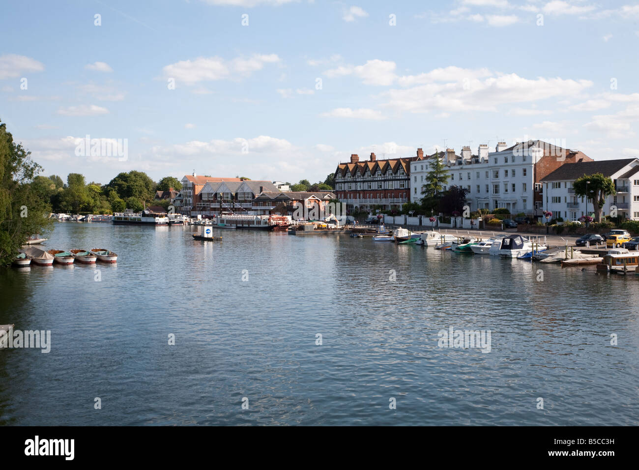 Upstream from henley on thames hi-res stock photography and images - Alamy