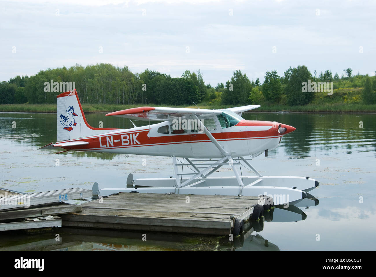 Cessna 185 skywagon skywagon hi-res stock photography and images - Alamy