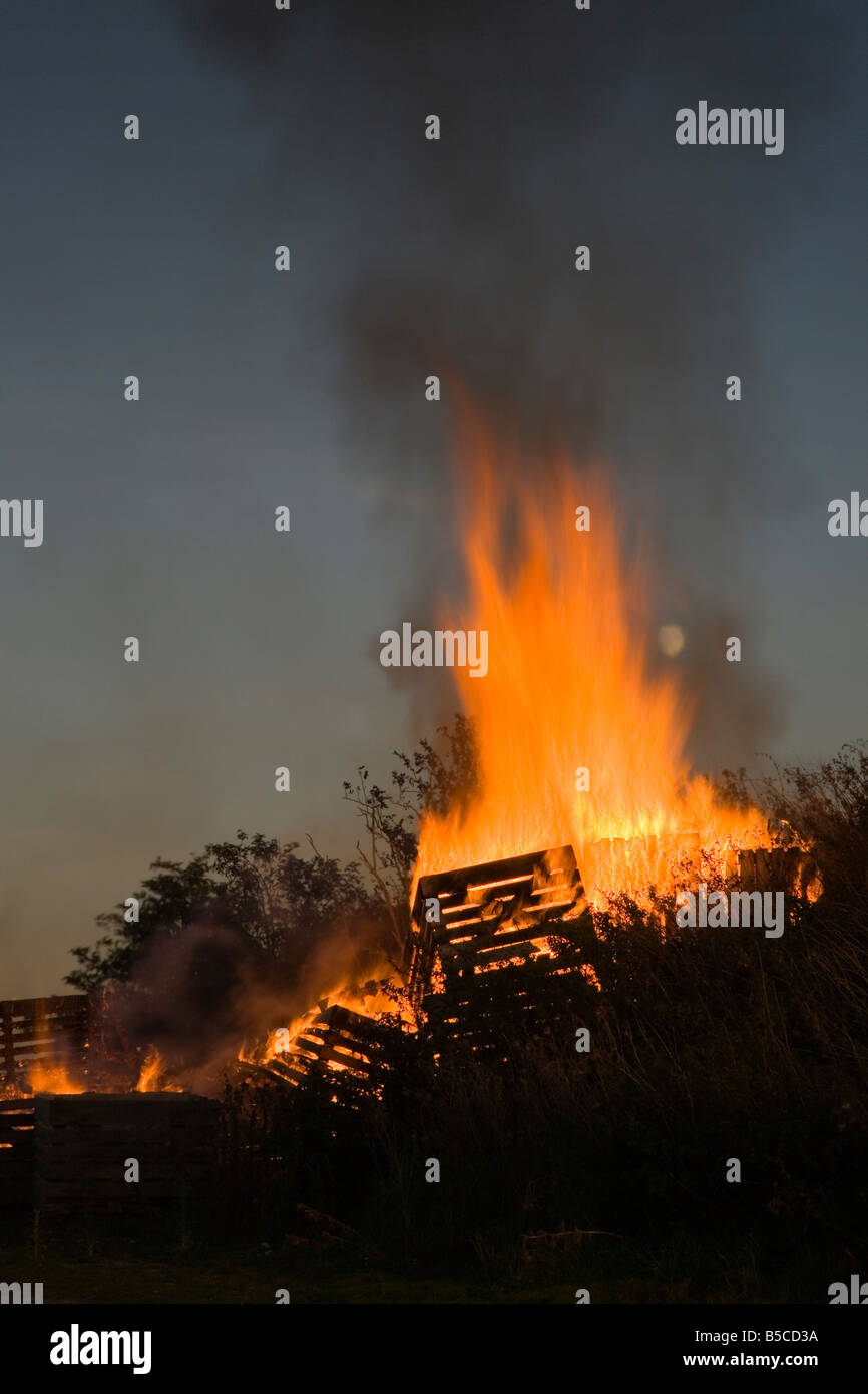 Burning farming waste Stock Photo - Alamy Burning farming waste Stock Photo - Alamy