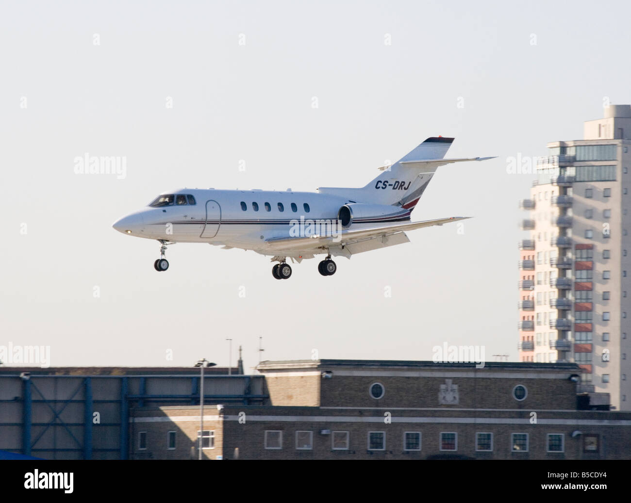 Arriving jet airliner tarmac hi-res stock photography and images - Alamy