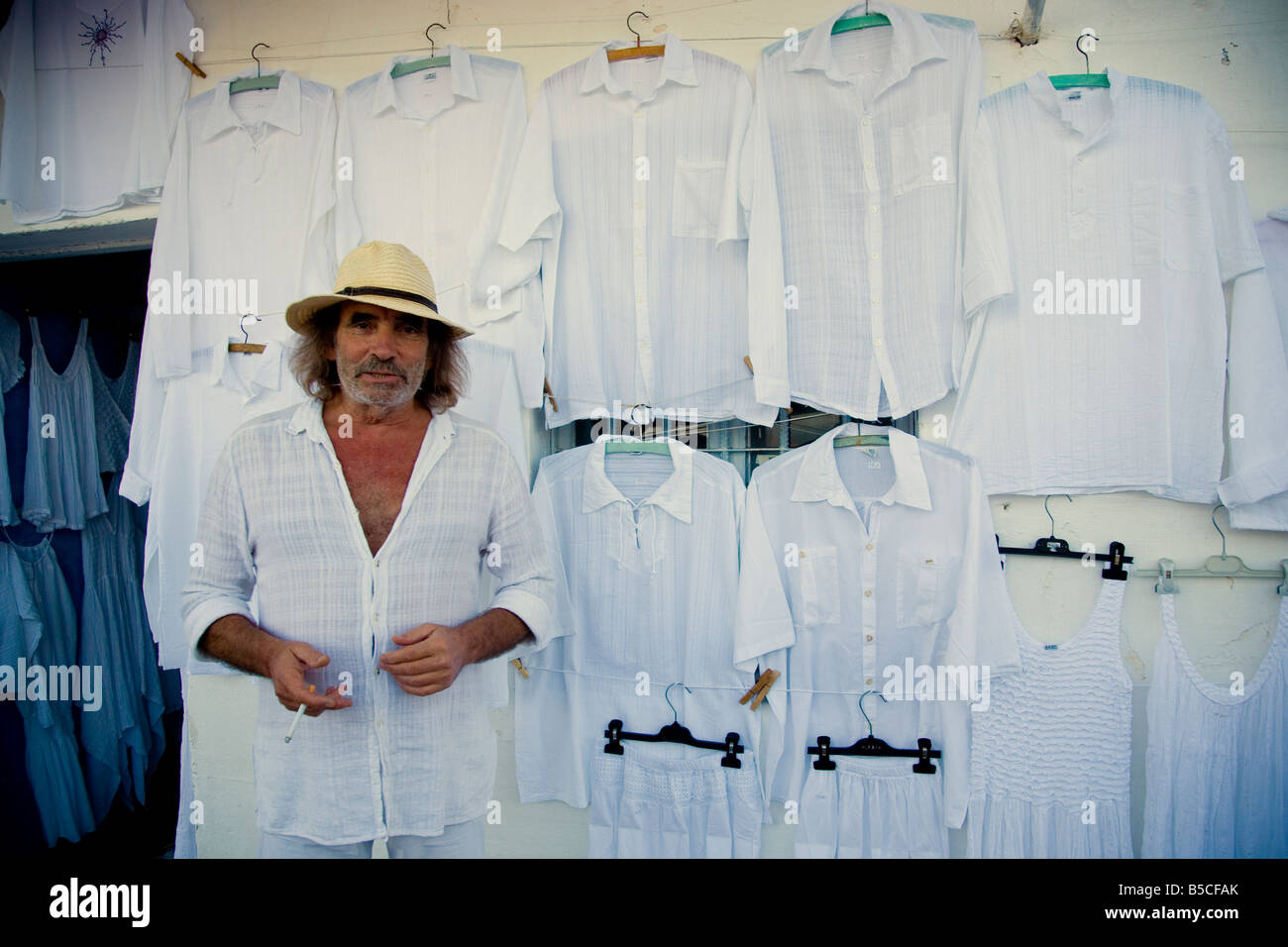 Greek vendor hi-res stock photography and images - Alamy