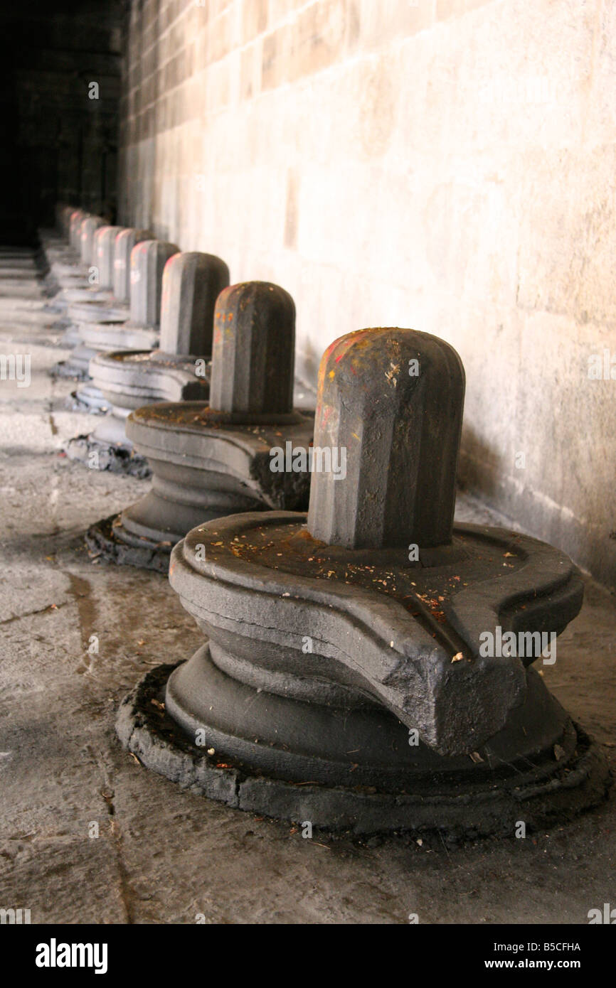 Lingam linga hi-res stock photography and images - Alamy