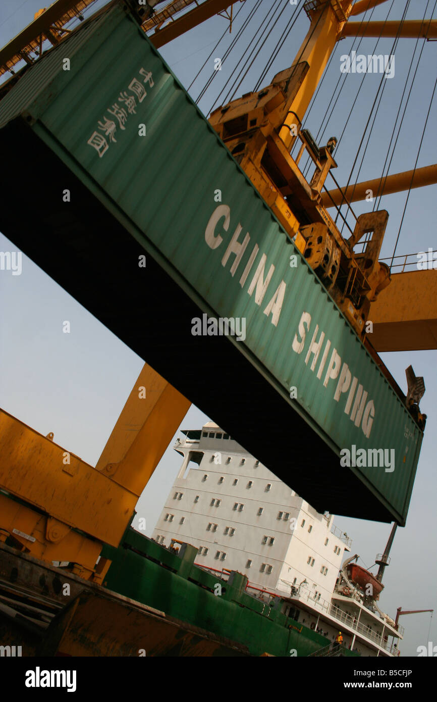 DP World Dubai Ports World Container Port UAE Teus Stock Photo - Alamy