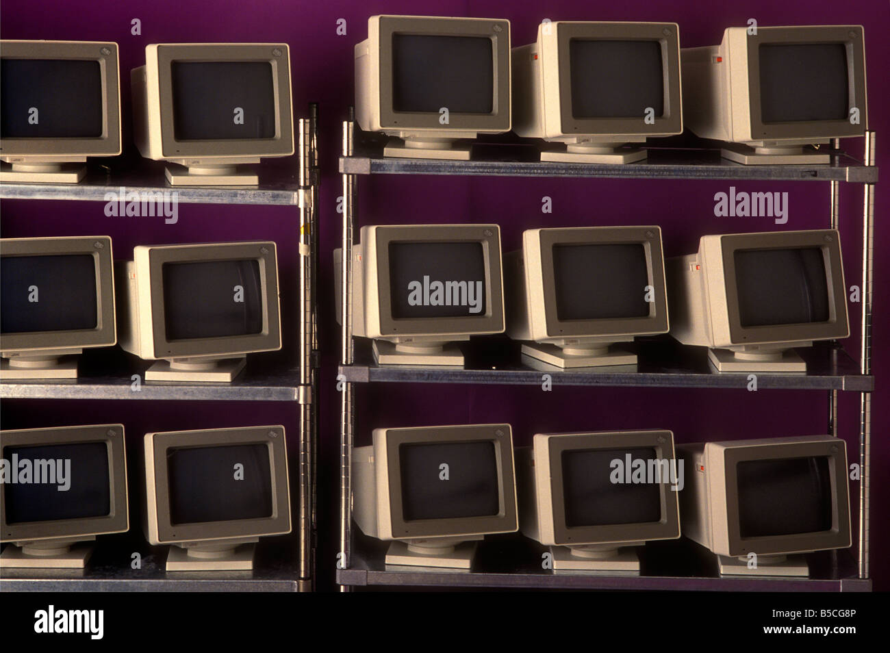 Many computer screens hi-res stock photography and images - Alamy