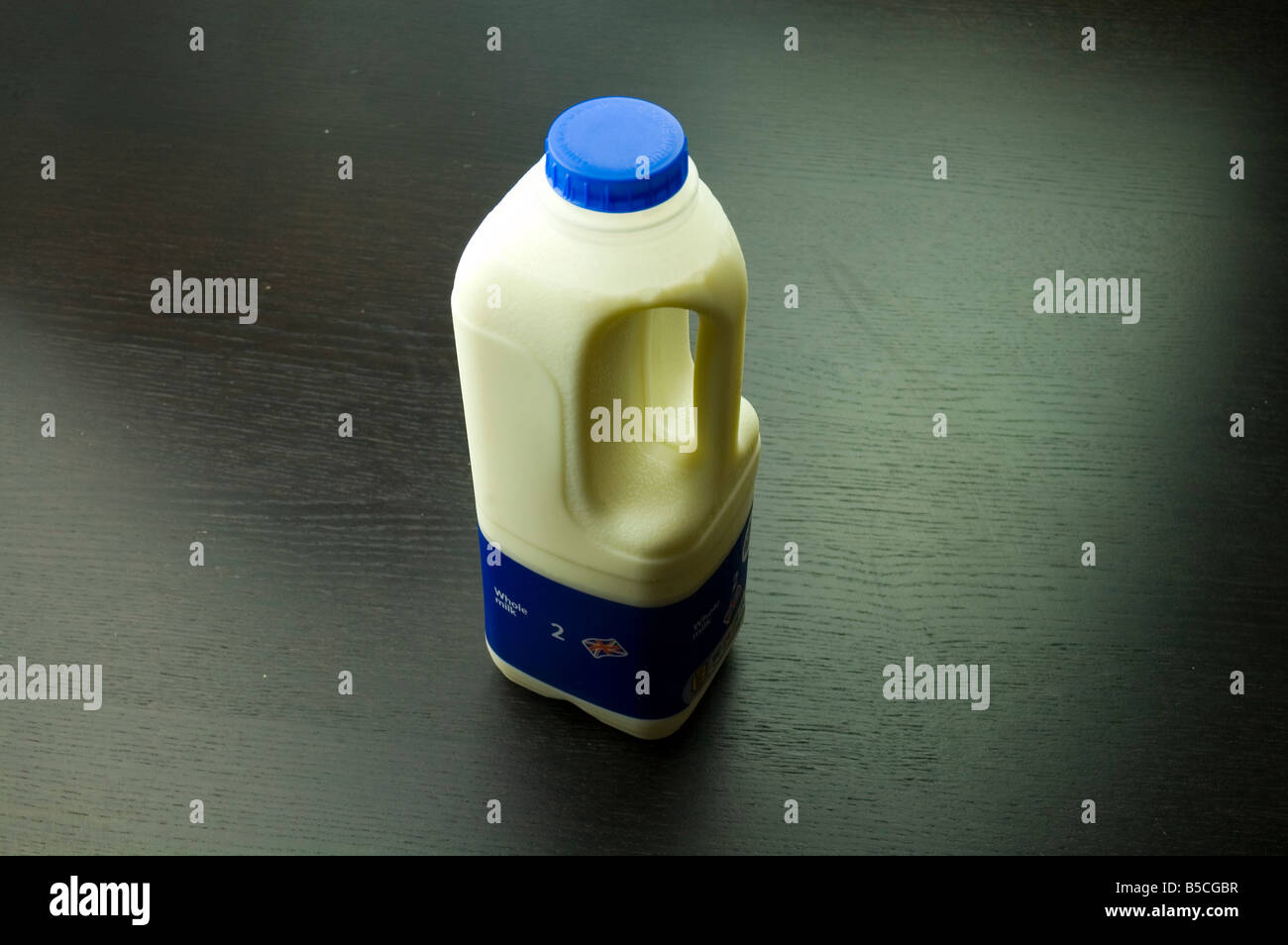 Milk can from supermarket hi-res stock photography and images - Alamy