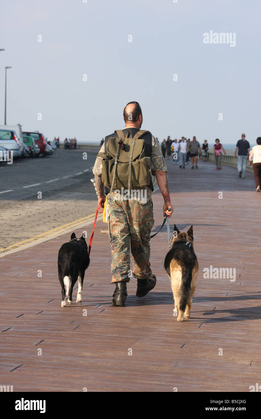 Man carrying bag money hi-res stock photography and images - Alamy
