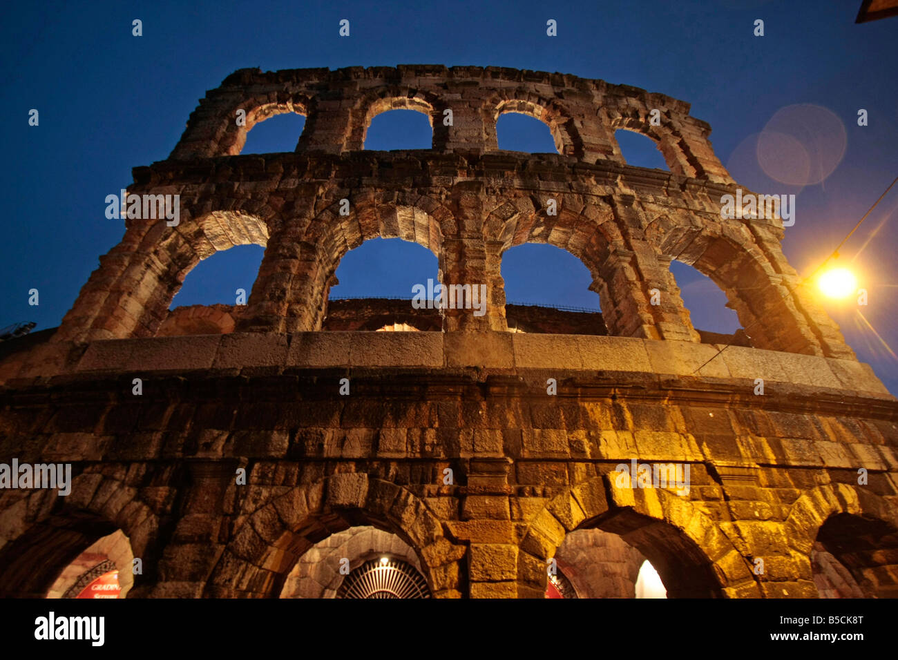 Illuminated arena verona night hi-res stock photography and images - Alamy