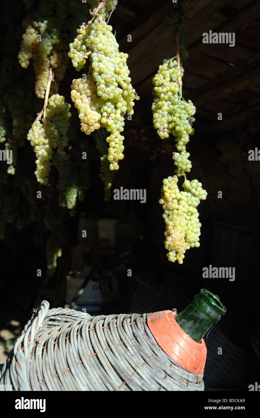Drying on straw mats vin hi-res stock photography and images - Alamy