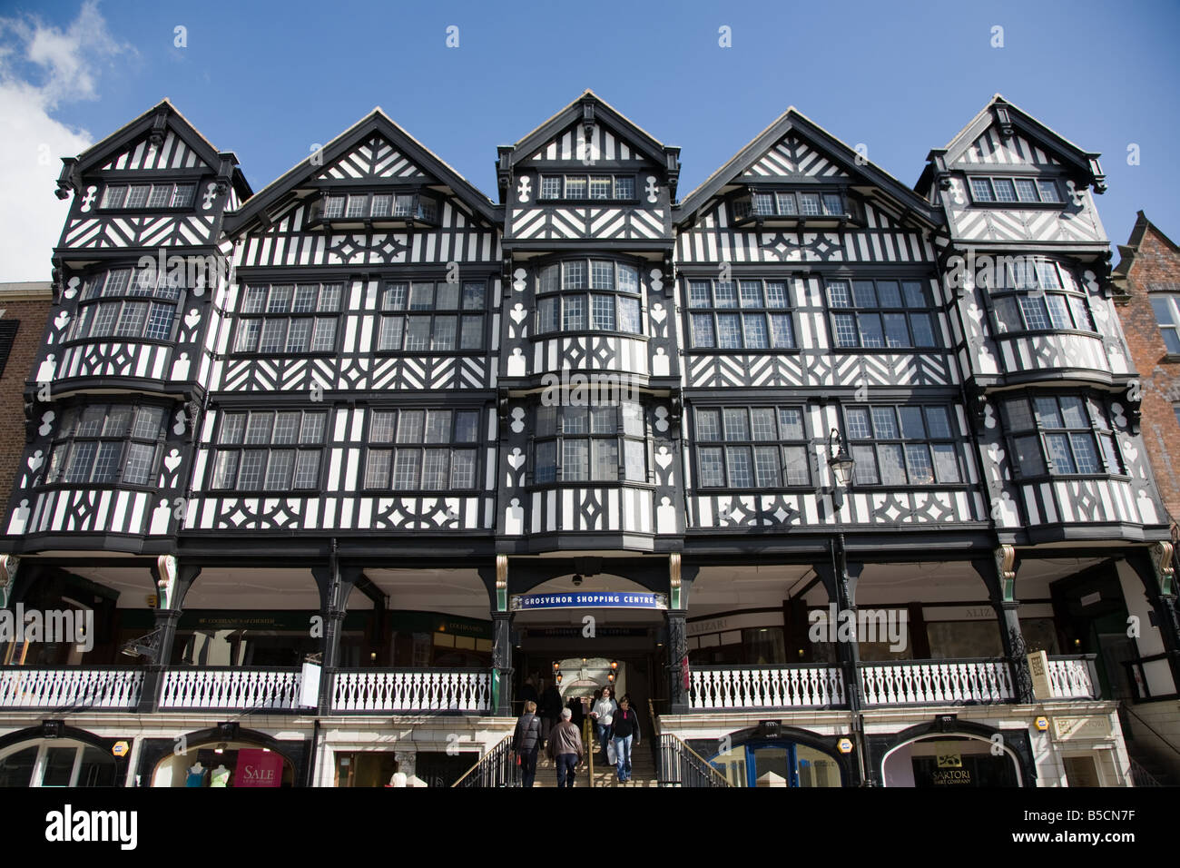 Timber frame building uk hi-res stock photography and images - Alamy