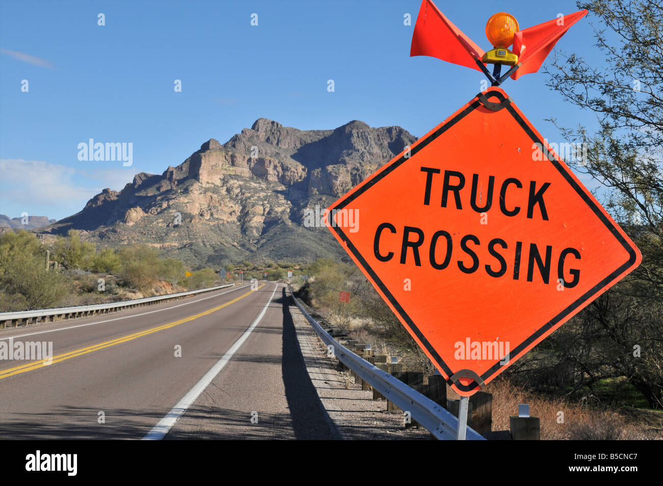 Truck crossing sign on Highway 60 in Arizona Stock Photo - Alamy