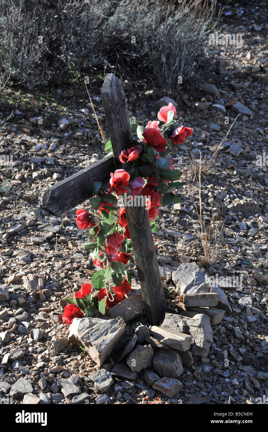 A memorial sign for a traffic accident victim on Highway 60 in Arizona ...