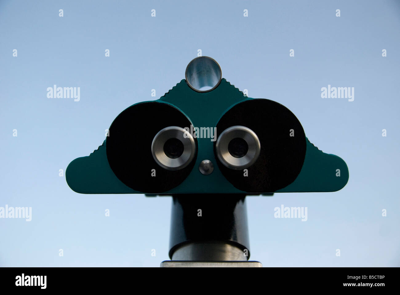 Galaxy binoculars hi-res stock photography and images - Alamy