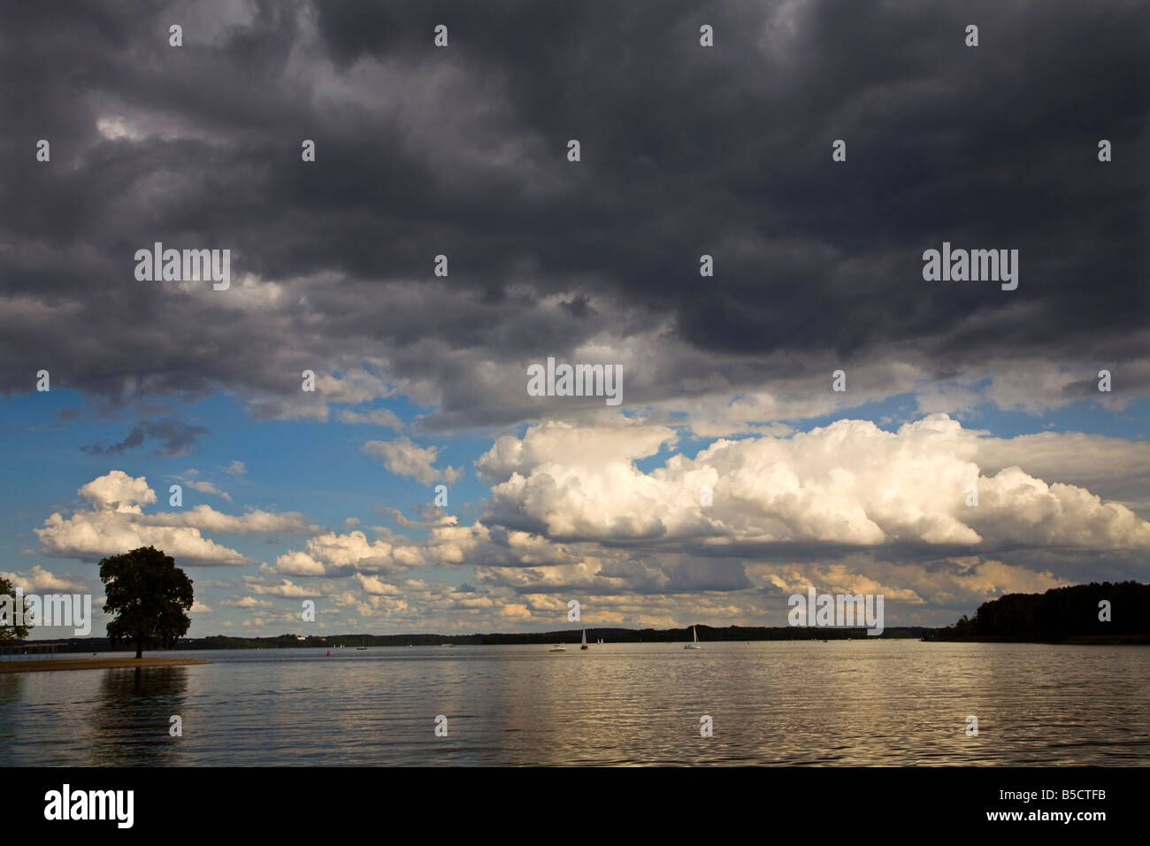 Storm clouds over lake hi-res stock photography and images - Alamy