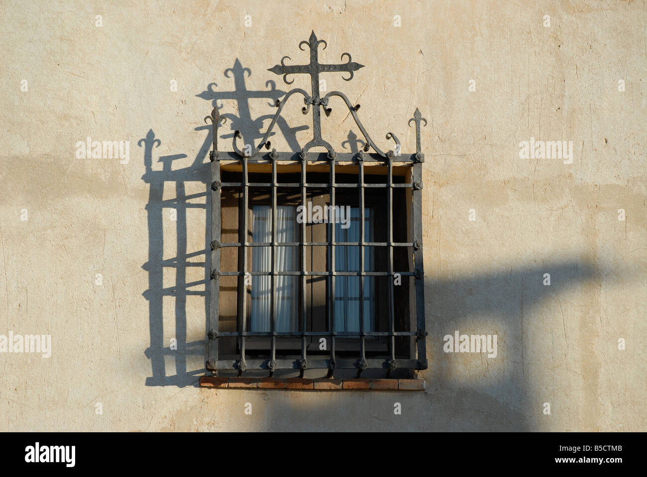Wrought iron window bars hi-res stock photography and images - Alamy