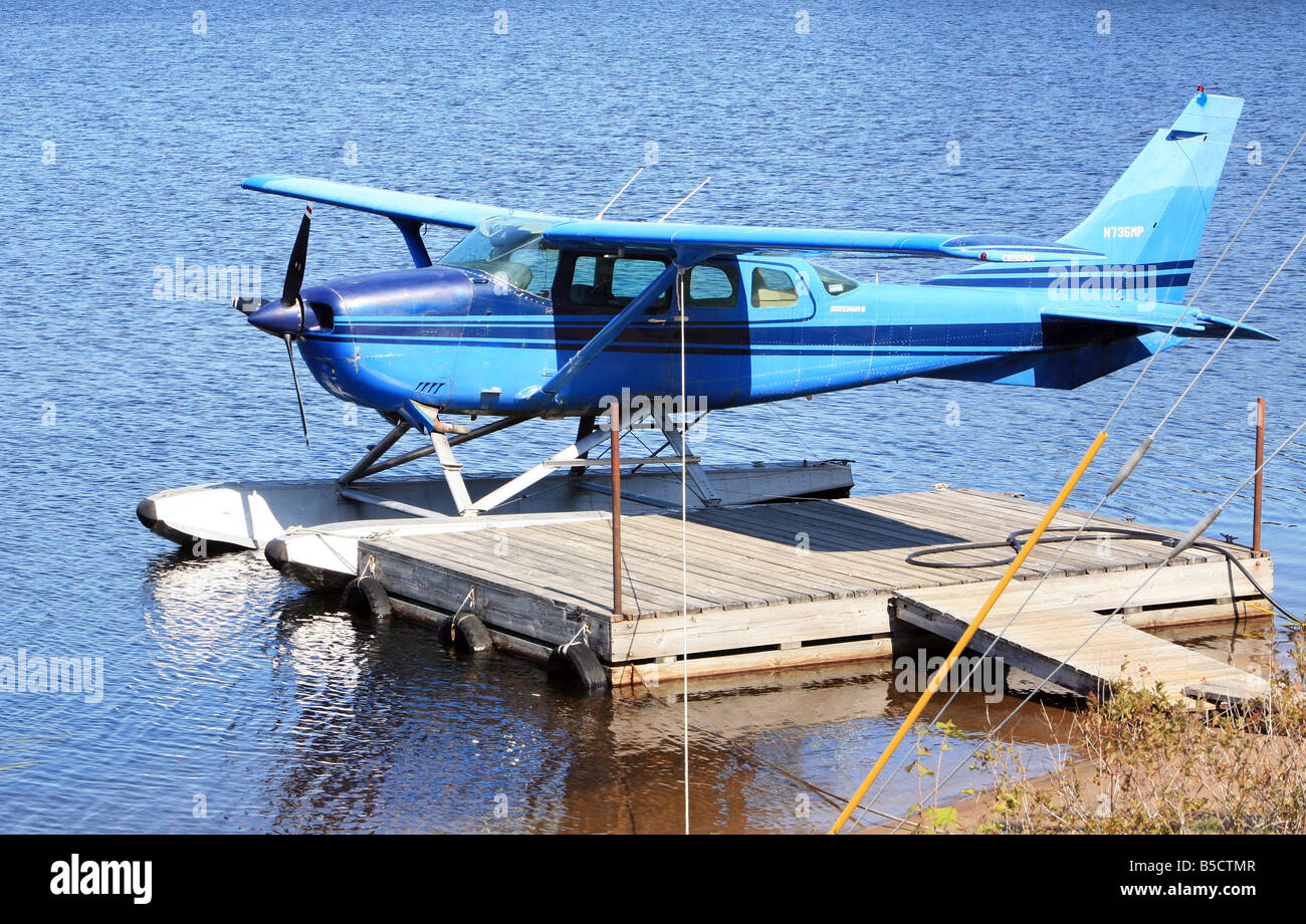 Float plane cockpit hi-res stock photography and images - Alamy