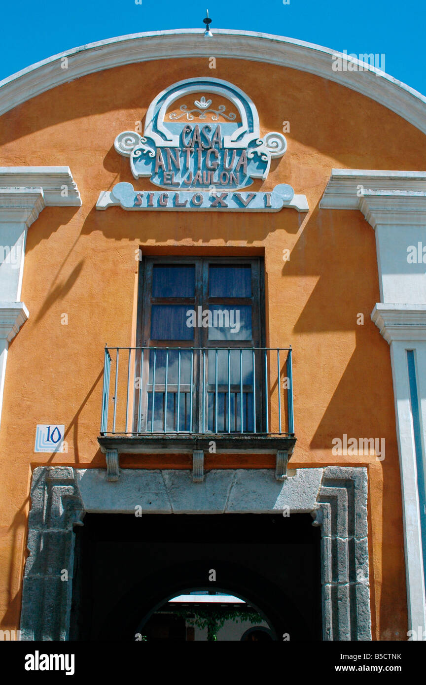 Exterior of colourful building, Antigua, Guatemala Stock Photo - Alamy