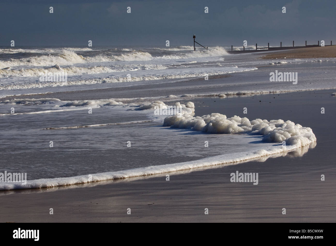 Sea foam breakers hi-res stock photography and images - Alamy