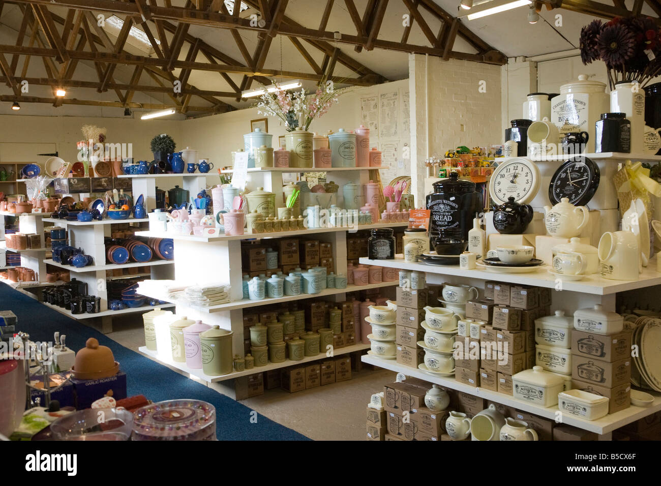 Ornamental Earthenware High Resolution Stock Photography and Images - Alamy