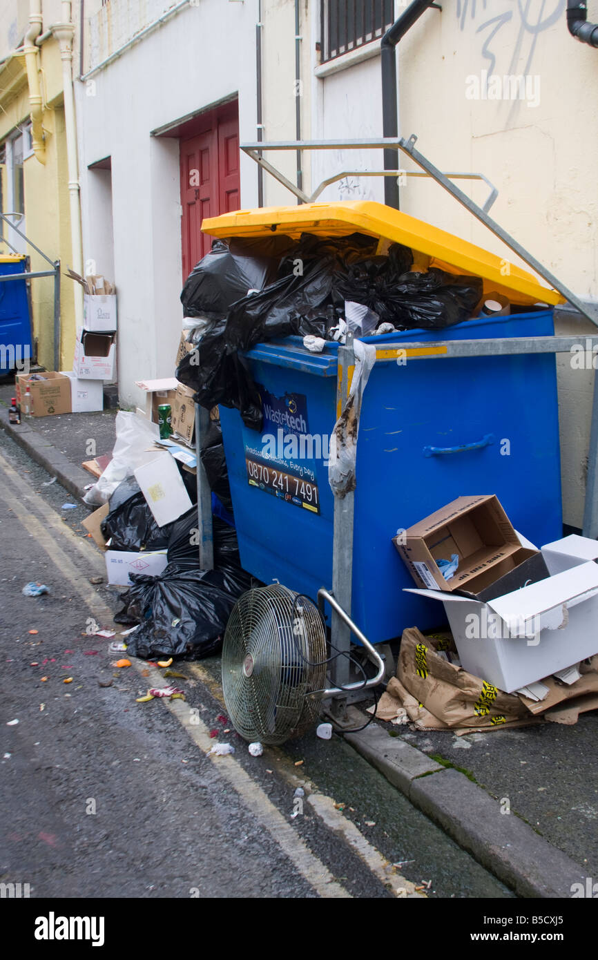 Skip away hi-res stock photography and images - Alamy