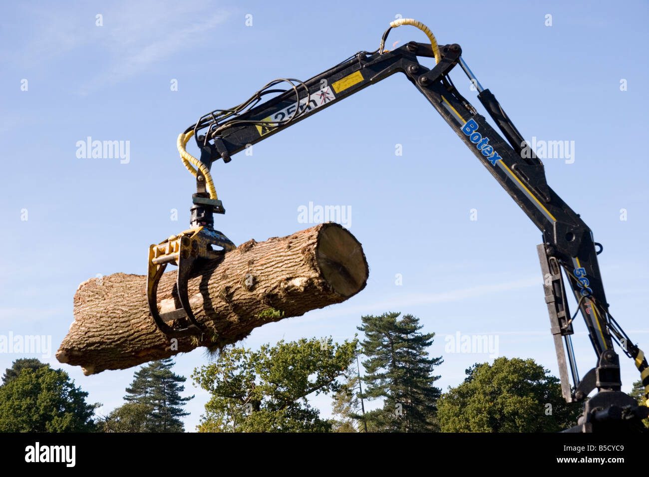 Hydraulic grab hi-res stock photography and images - Alamy