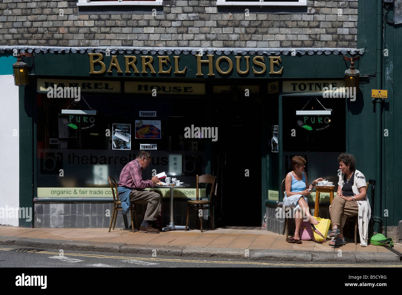 Totnes Main Fore street merchant houses 16th 17th century Devon Great ...