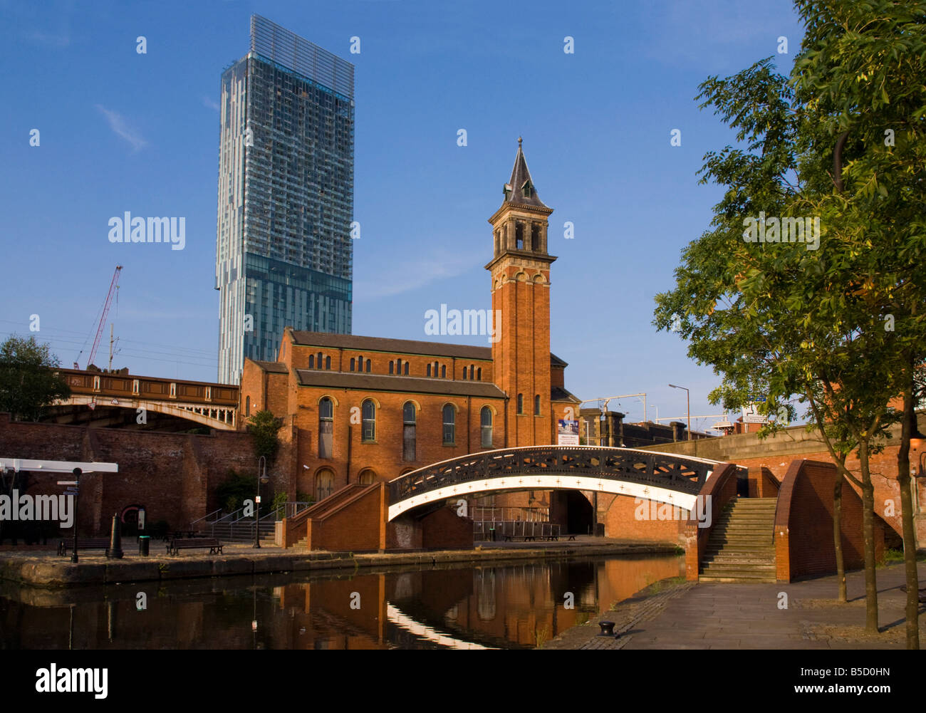 301 Deansgate, St. George's church, Castlefield Canal, Manchester ...