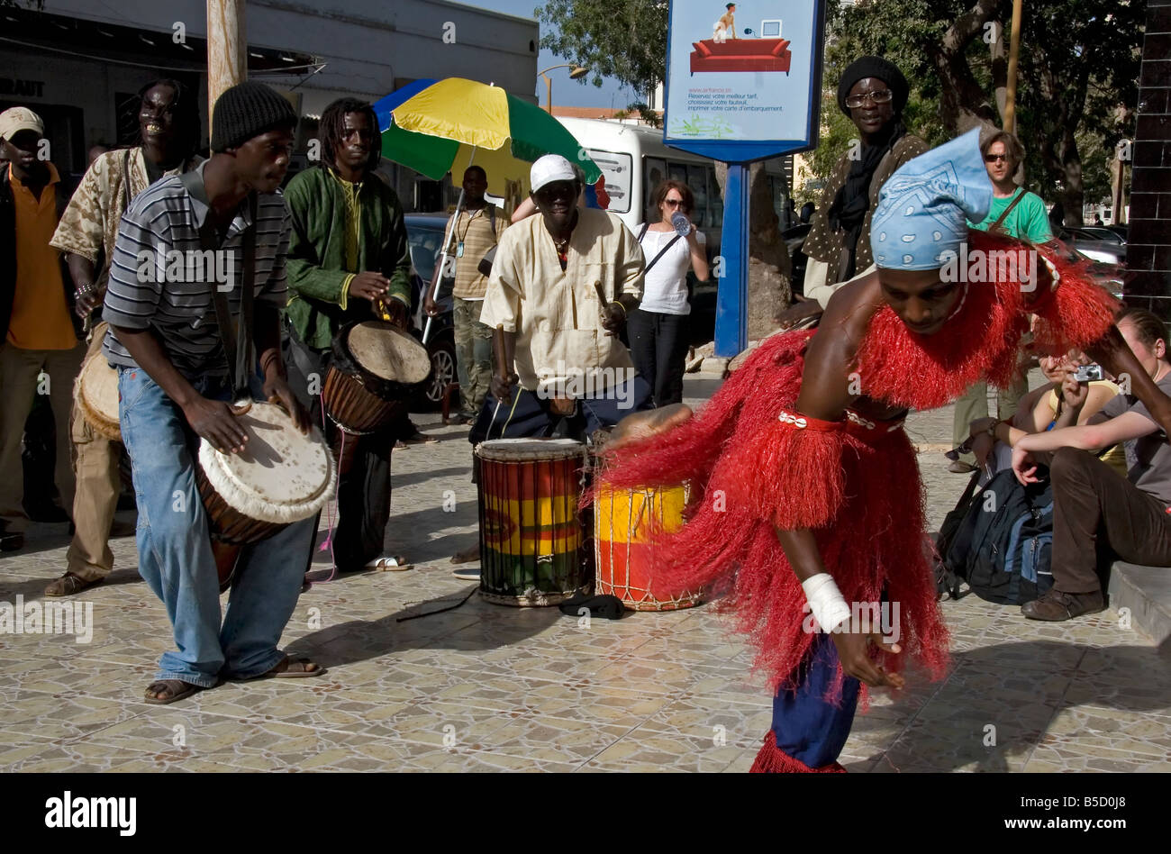 Senegal dancer hi-res stock photography and images - Alamy