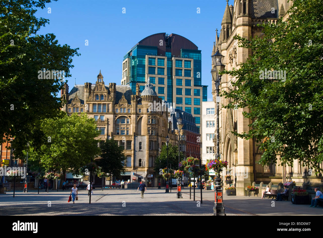 Albert square manchester day hi-res stock photography and images - Alamy