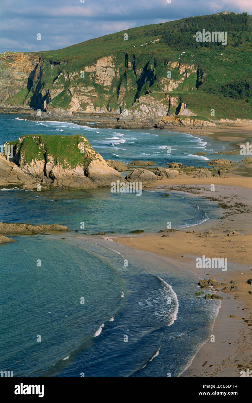 Viveiro beach spain hi-res stock photography and images - Alamy
