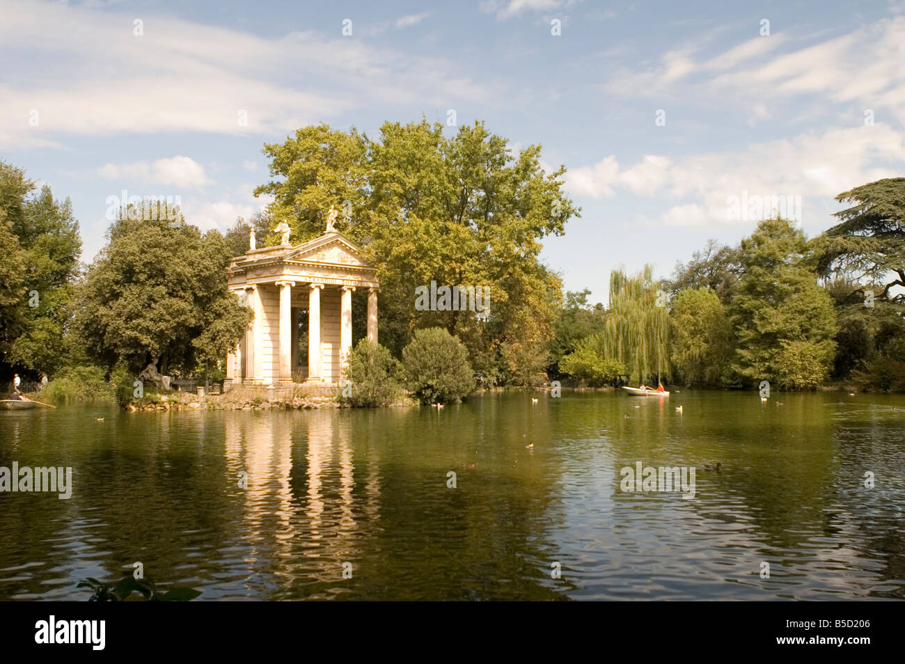 Traditional temple on water hi-res stock photography and images - Alamy