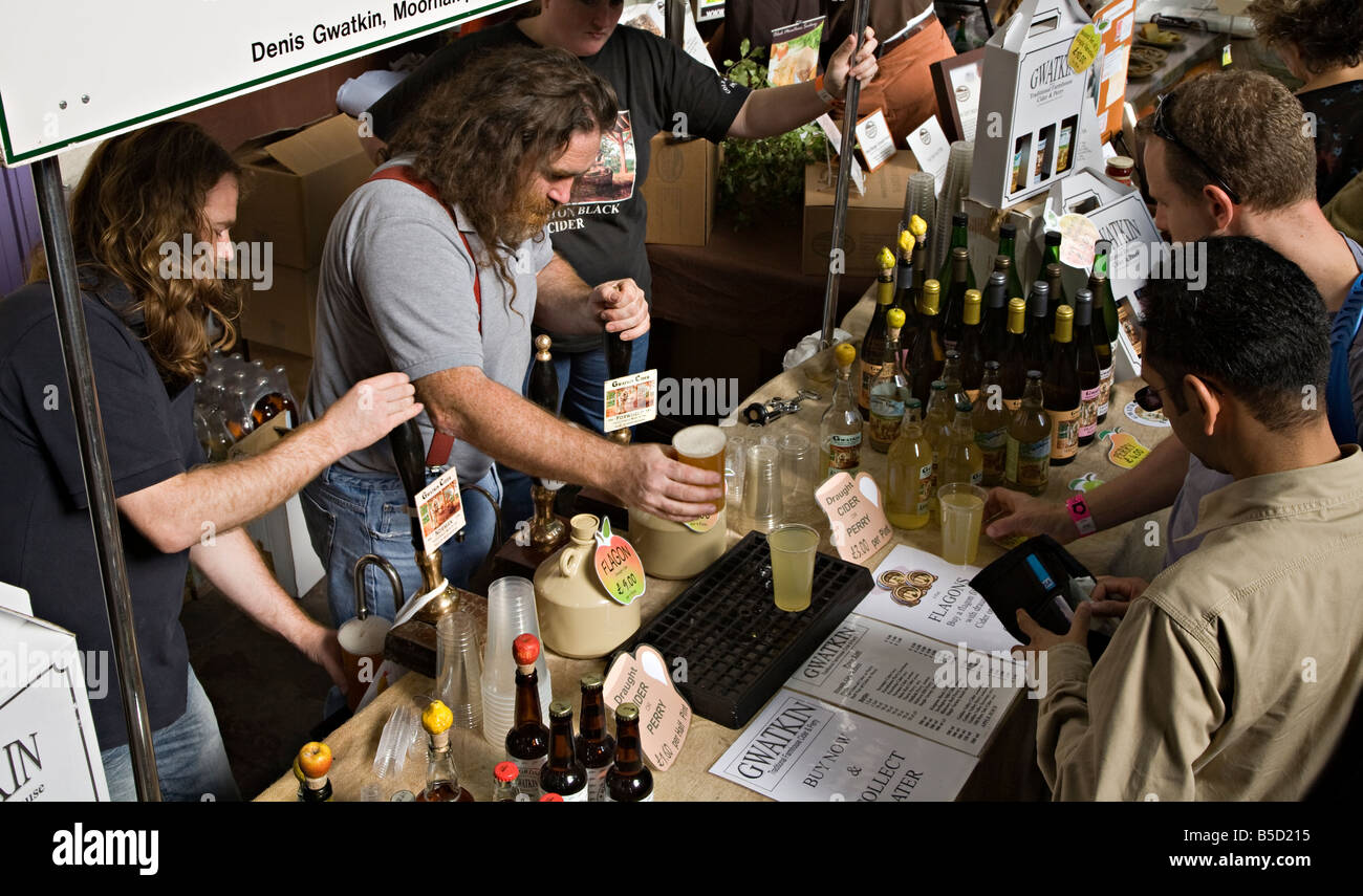 Welsh cider festival High Resolution Stock Photography and Images - Alamy
