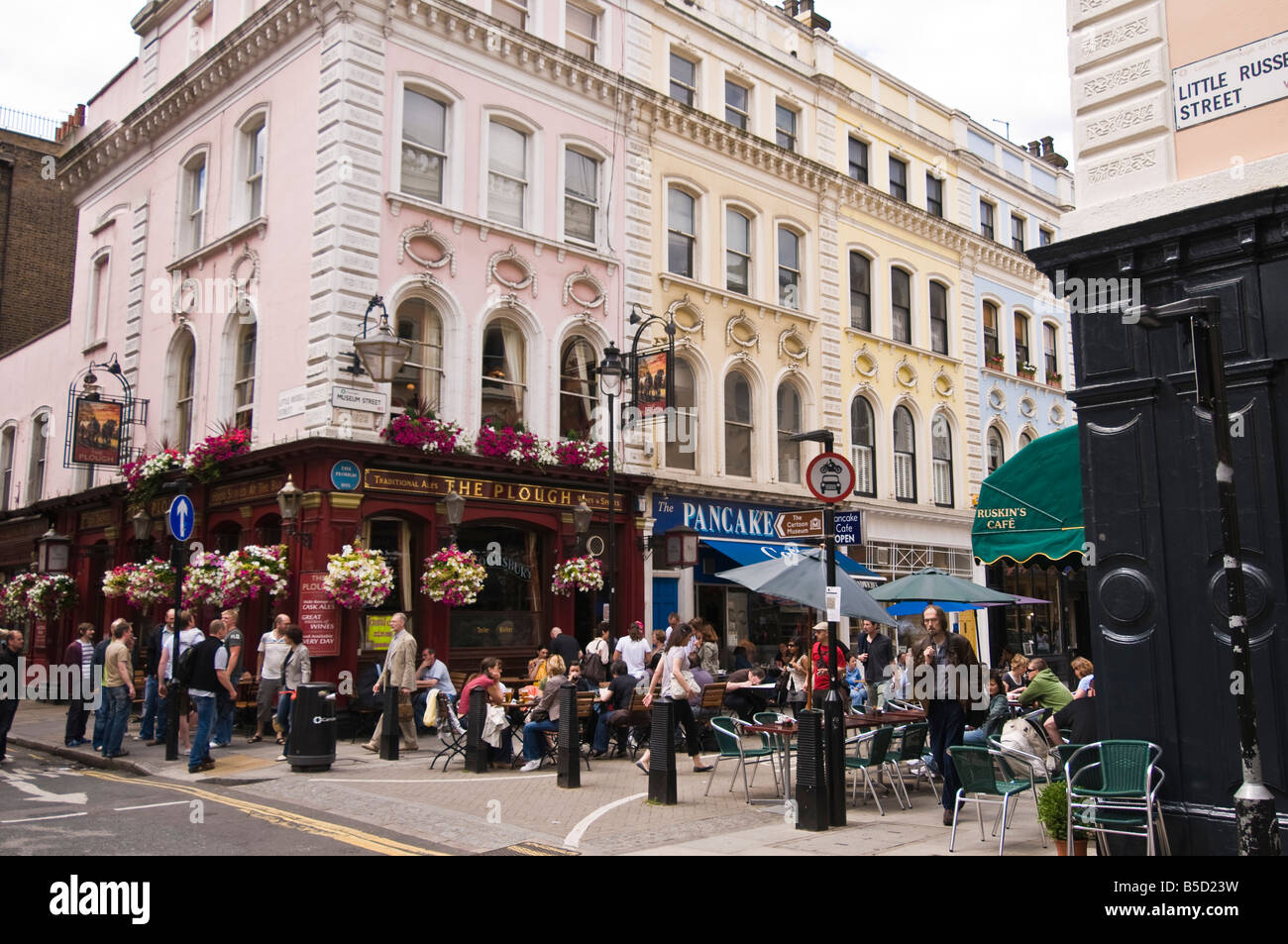 Little russell street hi-res stock photography and images - Alamy