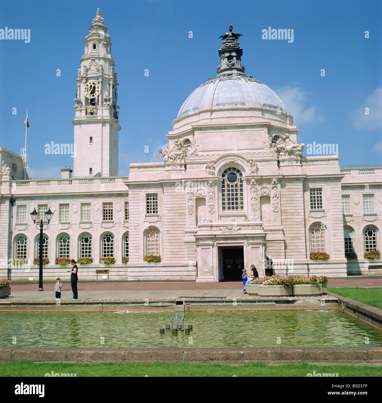 City hunter hi-res stock photography and images - Alamy