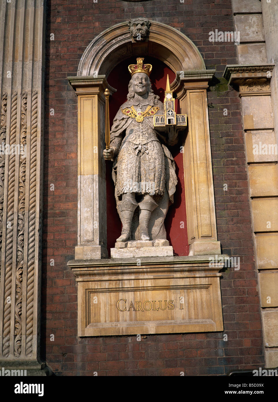 Charles I Statue, Guildhall, Worcester, England, Europe Stock Photo - Alamy