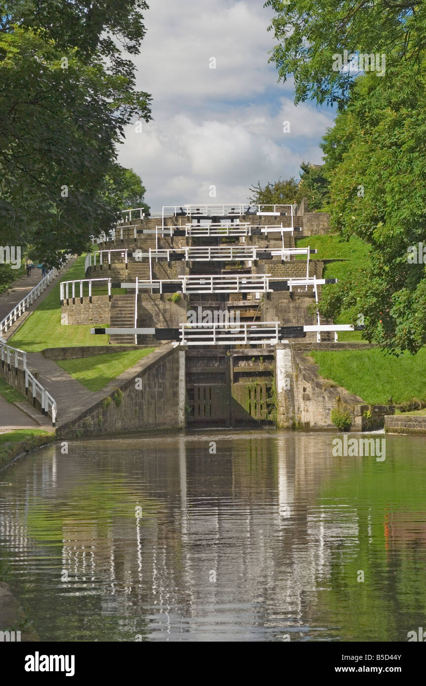 The five lock ladder on the Liverpool Leeds canal, at Bingley ...