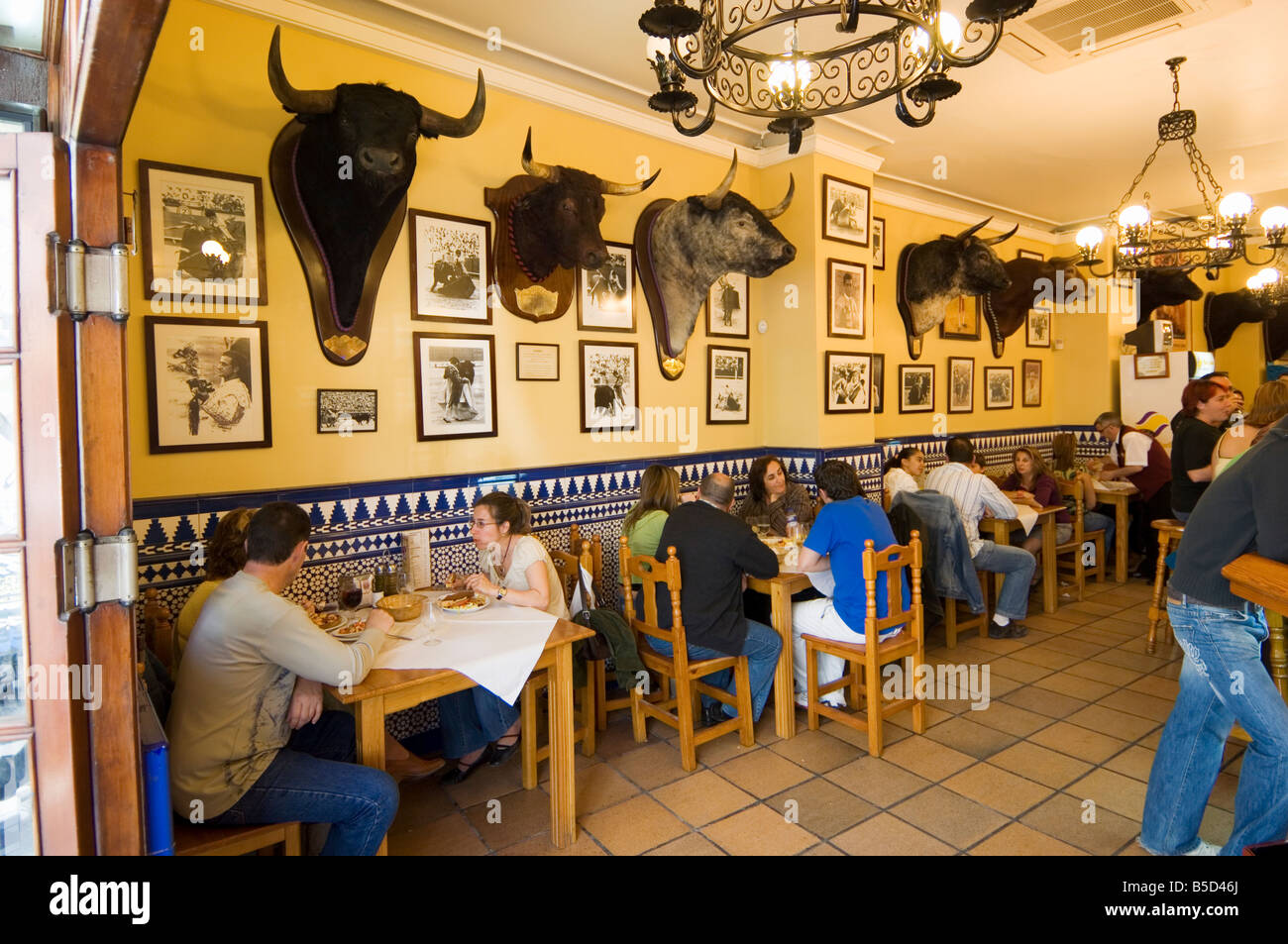 El arenal restaurant hi-res stock photography and images - Alamy